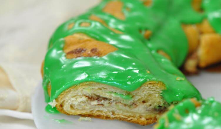 King Cake With Cream Cheese Cinnamon Filling The Healthy Cooking Blog